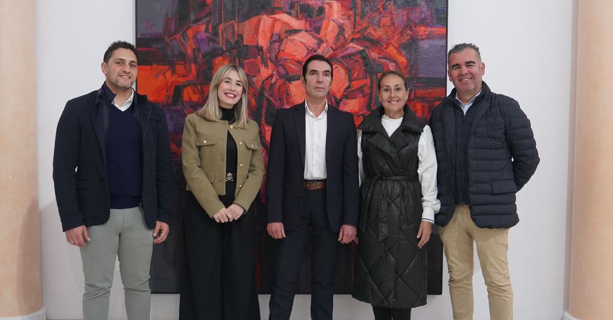 El pintor David Morales abre en Moguer las puertas de su universo ...