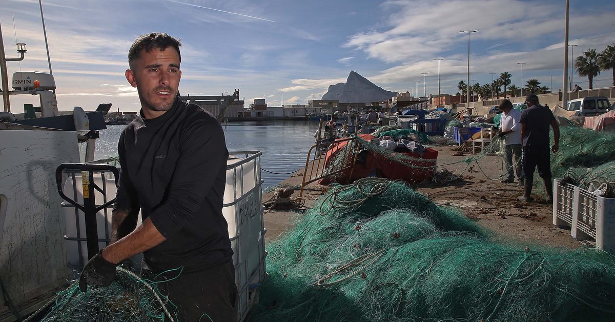 Jonathan Sánchez estalla contra el acoso de Gibraltar a la pesca de La ...