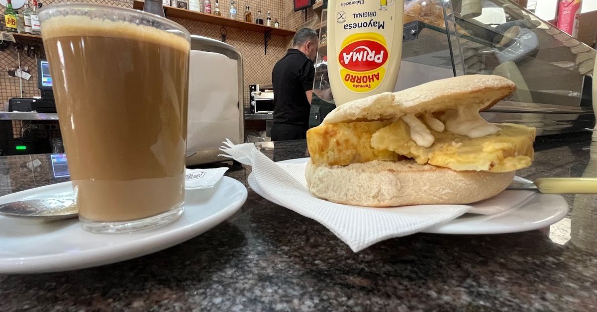 La Terraza del Mosto: desayunos de campeones y comida tradicional de ...