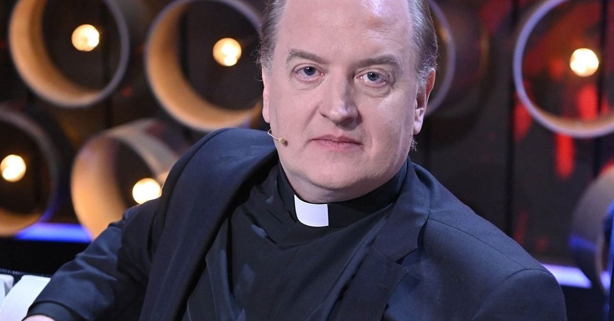 ¿Qué fue del Padre Apeles, el cura que hizo carrera en la televisión?