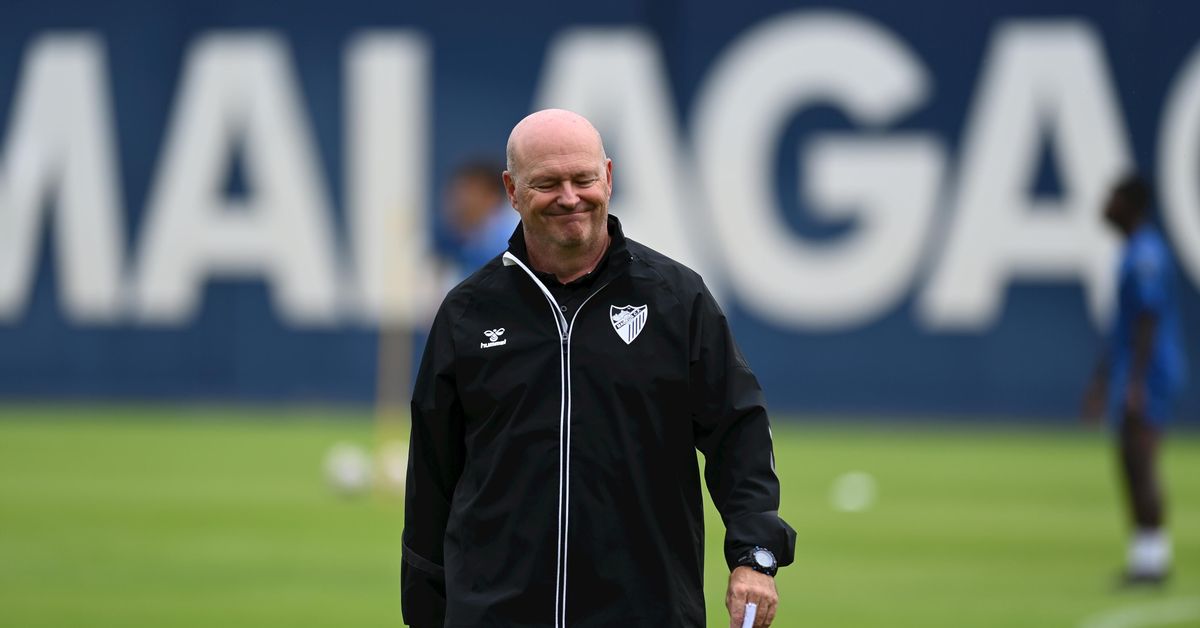 Pepe Mel firma por el Almería hasta final de temporada