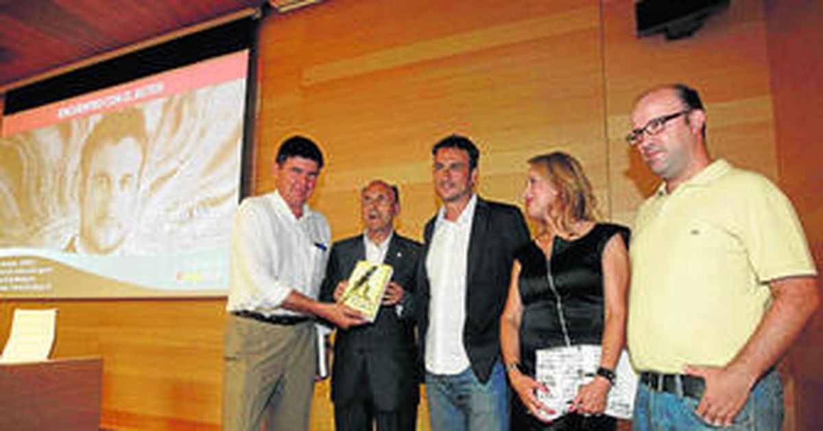 Elogios para Amós Milton por la calidad de su novela