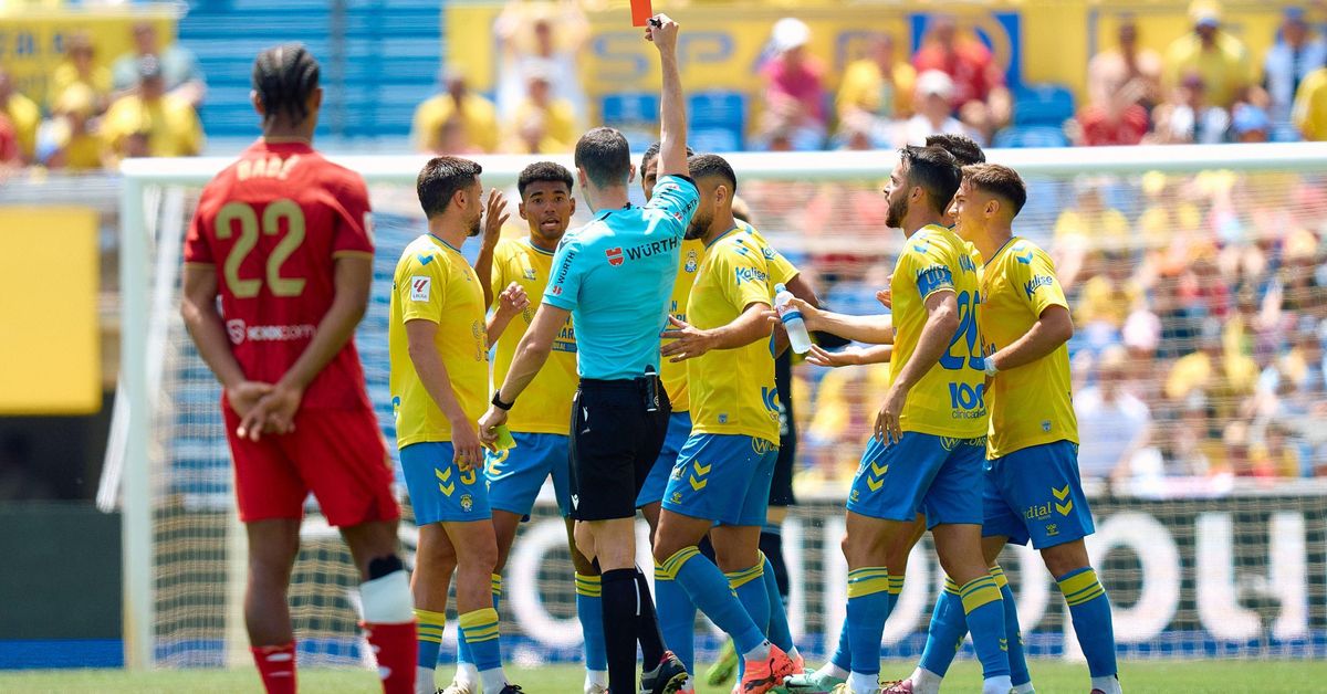 La polémica de la expulsión de Saúl Coco y la zona DOGSO