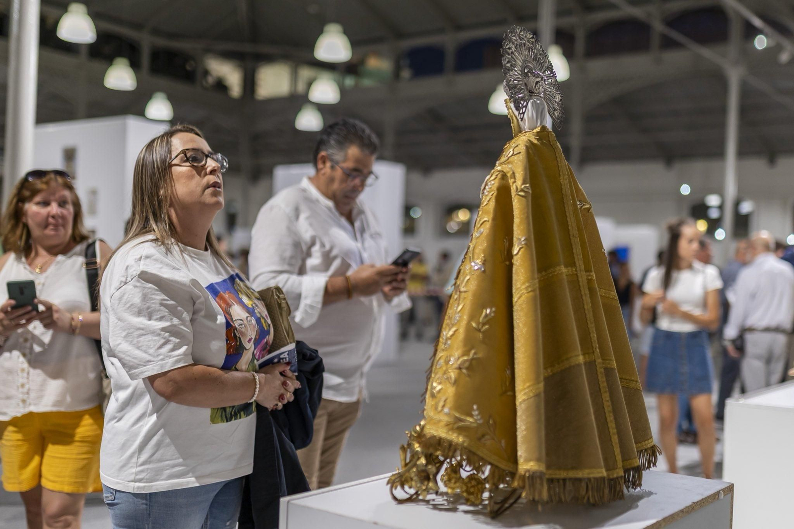 'Mater Mea' deslumbra en el Espacio Santa Fe de Huelva con un viaje por el arte sacro onubense