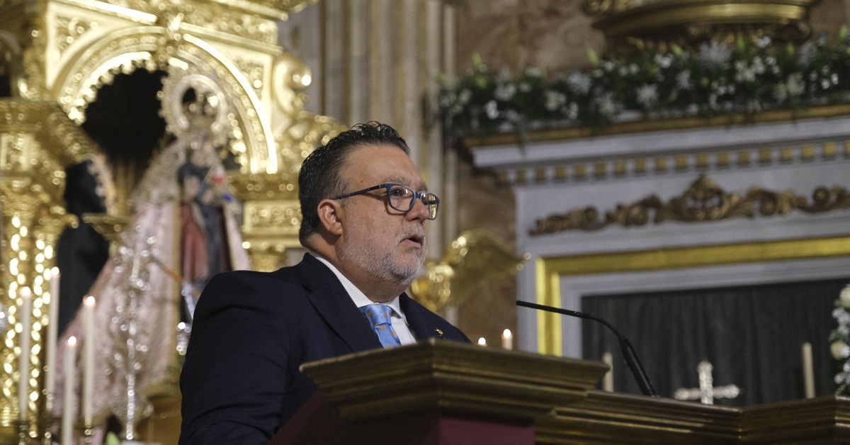 Alfredo Casas: "La Virgen de Mar es una madre viva y cercana a la que acude el pueblo de Almería"