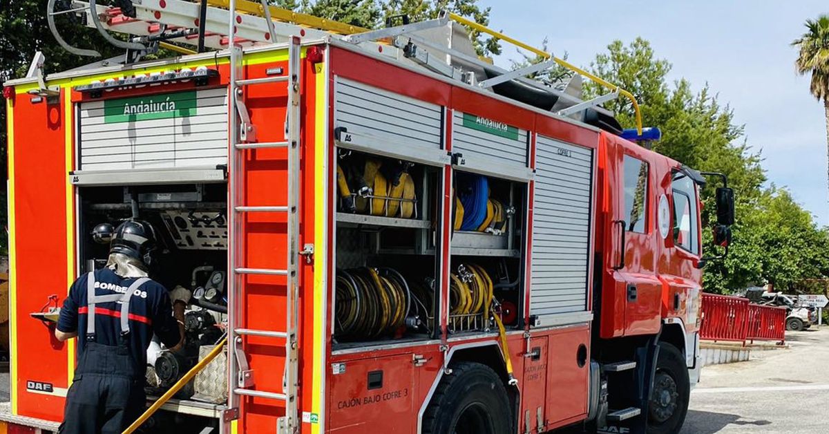 Un incendio en una casa en Úbeda obliga a desalojar de madrugada a una ...
