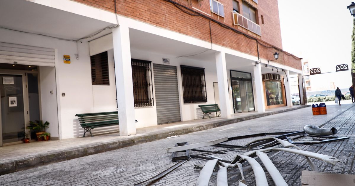 Herido un joven de 20 años tras una deflagración de gas en un bloque de ...