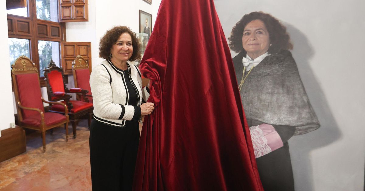 Así ha sido la presentación del retrato de la rectora de la Universidad ...