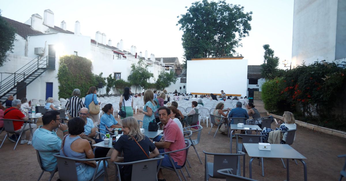Las imágenes de la reapertura de los cines de verano de Córdoba