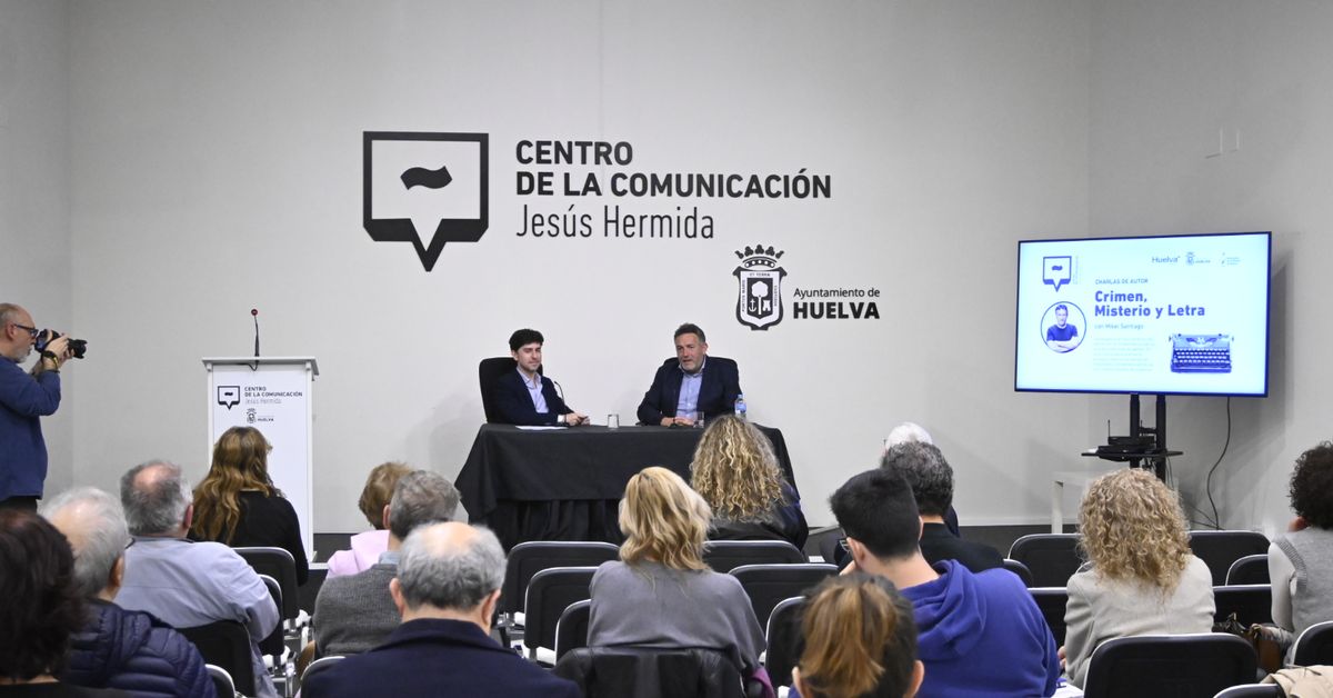 Encuentro `Charlas de Autor' en el Centro de Comunicación Jesús Hermida ...