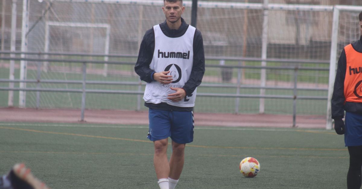 Carlos Daniel, baja por sanción en el Xerez DFC
