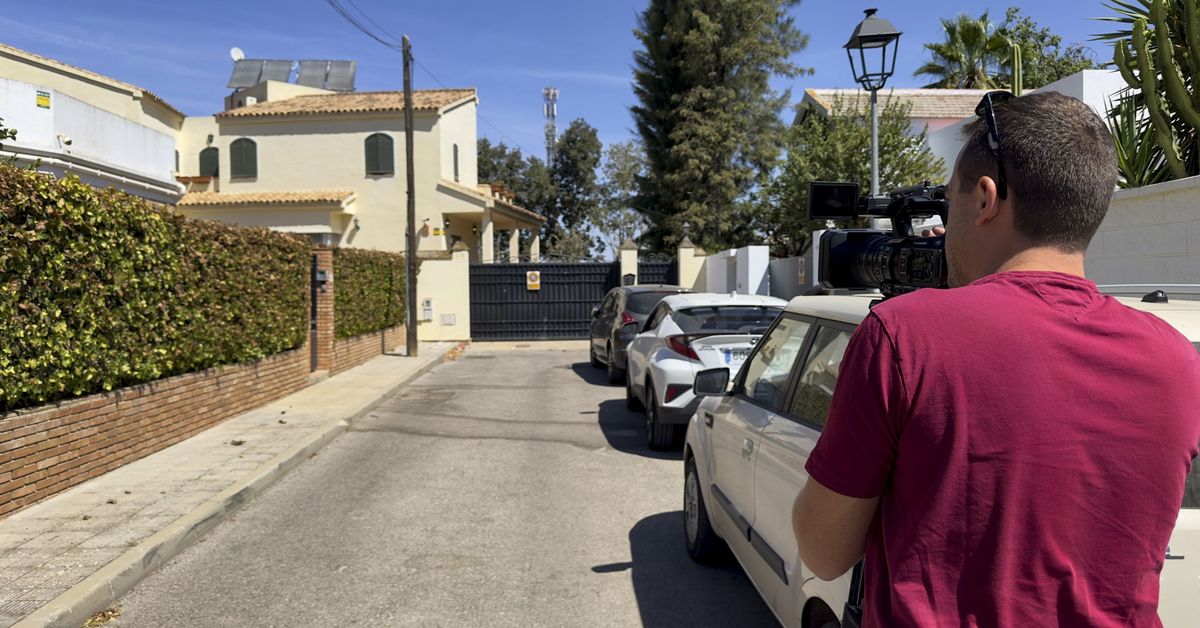La banda que asaltó el chalé de María del Monte estuvo vigilando dos ...