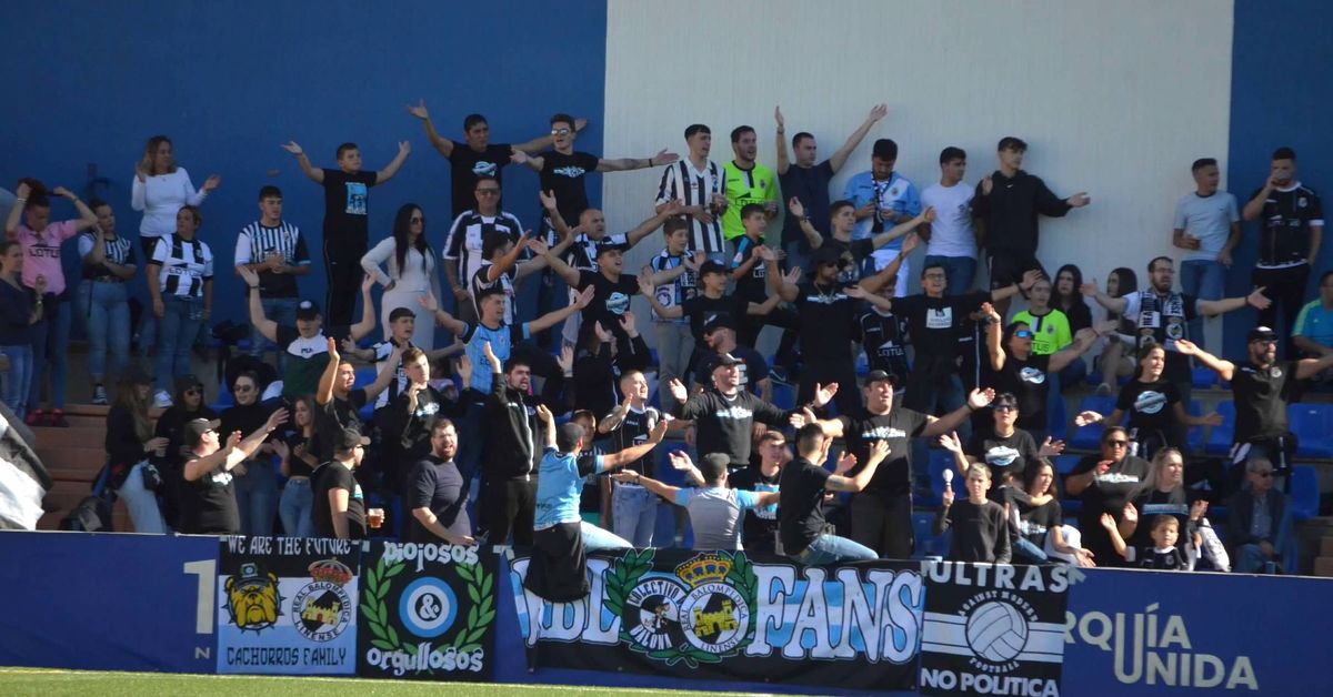 Vélez CF - Real Balompédica Linense: Las fotos del Vélez CF-Balona (3-1)
