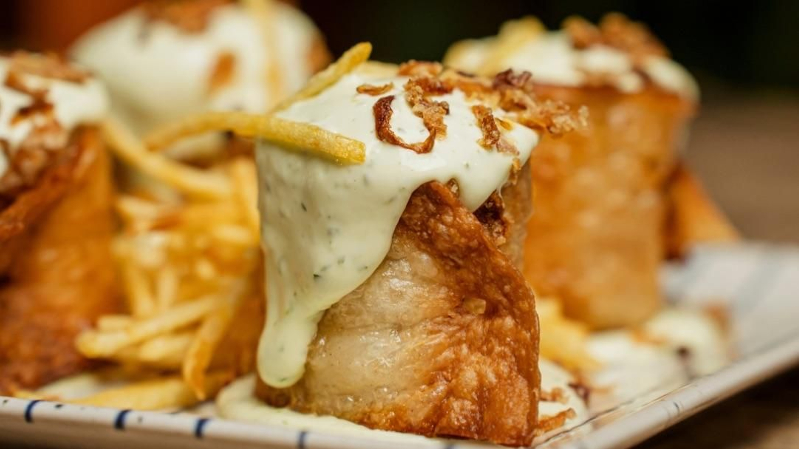 El bar de Mairena en el que dicen que está la cerveza más fría del Aljarafe y hacen un serranito ...