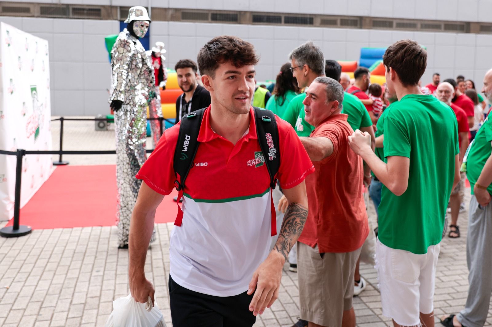 El Caja 87 busca ya relevo para Bertain