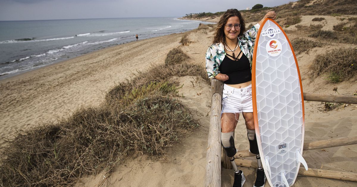 Sarah Almagro, la campeona amputada que surfeó la tragedia