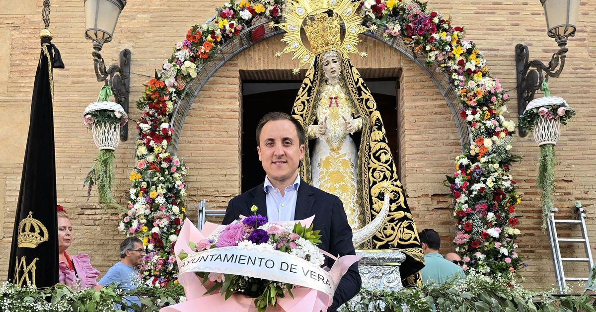 Alfonso García, alcalde de Vera: "Los Moros y Cristianos son un símbolo ...