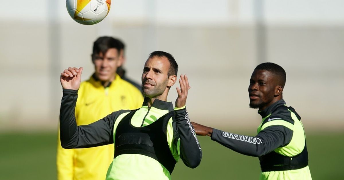 Víctor Díaz, Ramon Azeez y Kenedy se ejercitan con normalidad