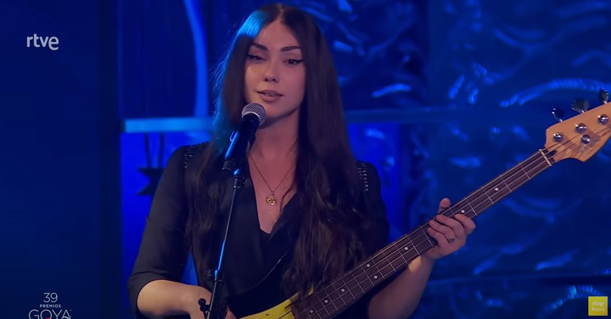 Pastora Andrades, la bajista algecireña de sangre flamenca que acompañó ...