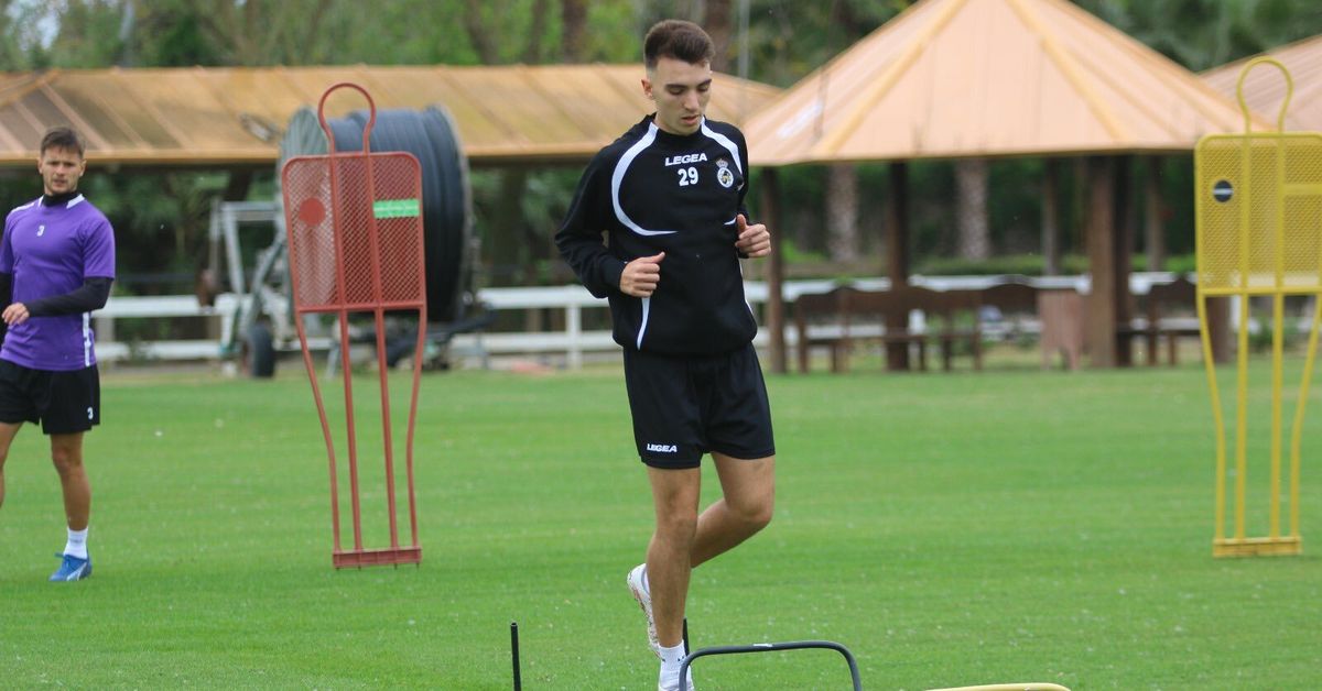 Adri Jiménez, otra cara nueva en los entrenamientos de la Balona