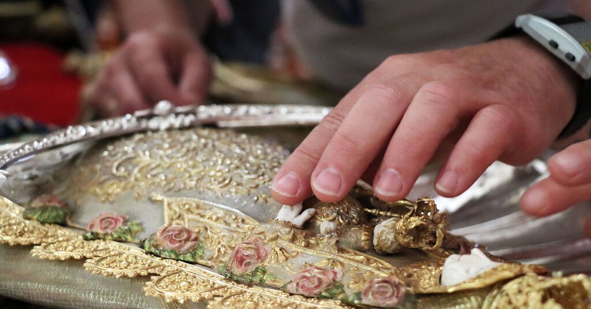 Emigrantes acerca el Rocío a través de los sentidos