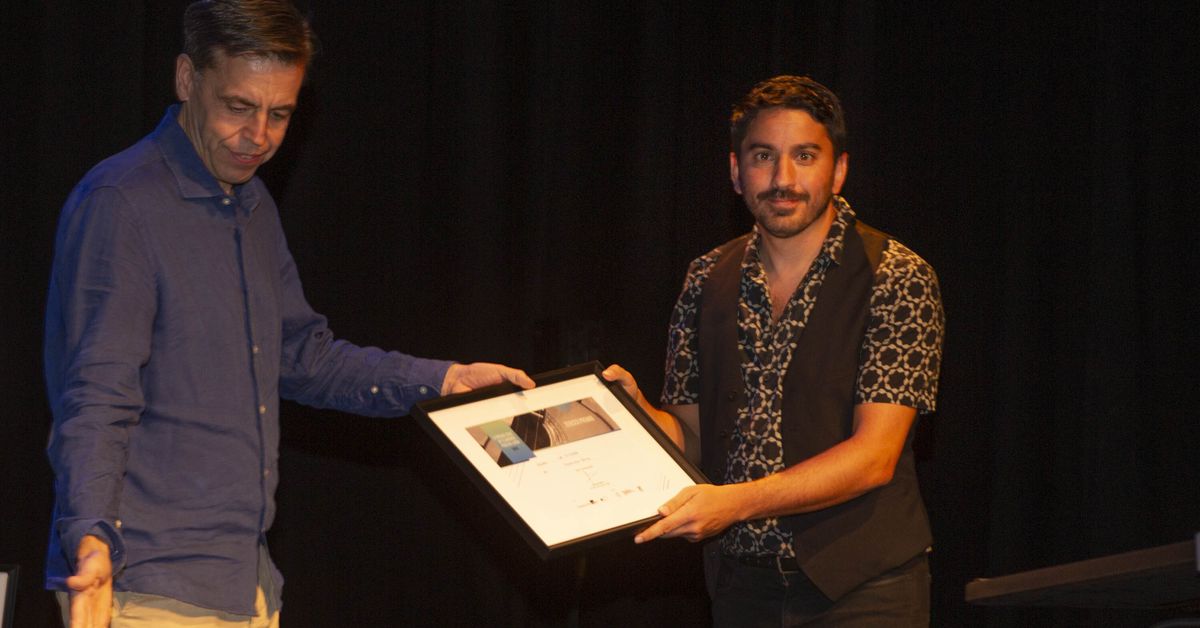 El onubense Francisco Roca, galardonado con el tercer premio SGAE de Flamenco Paco de Lucía