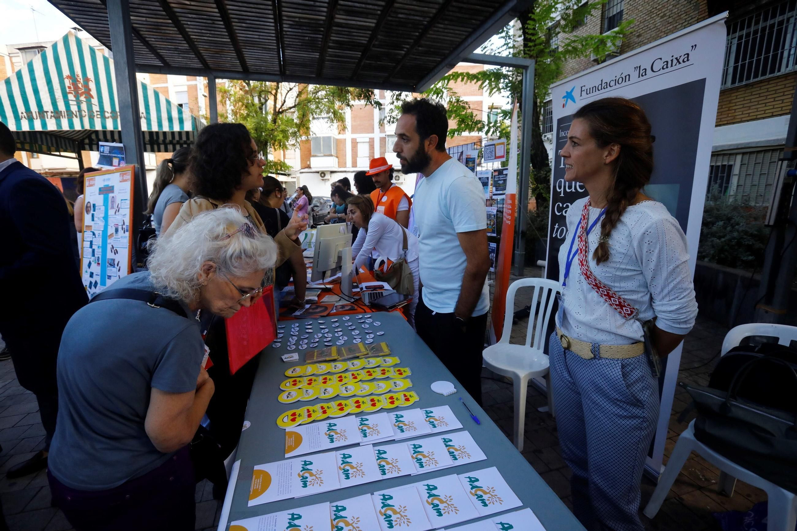 La I Feria de Empleo de Distrito Sur, en imágenes