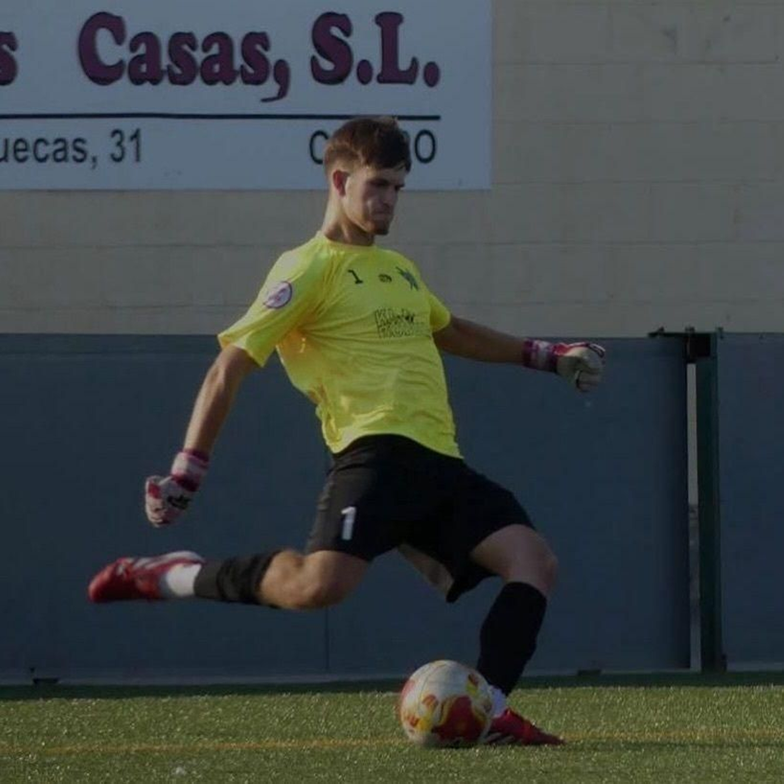 La UEFA determina que Yeray Álvarez, jugador del Athletic, cometió una infracción y dicta una ...