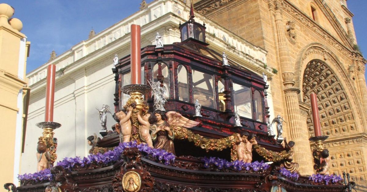 Utrera se rinde ante un Santo Entierro Magno histórico