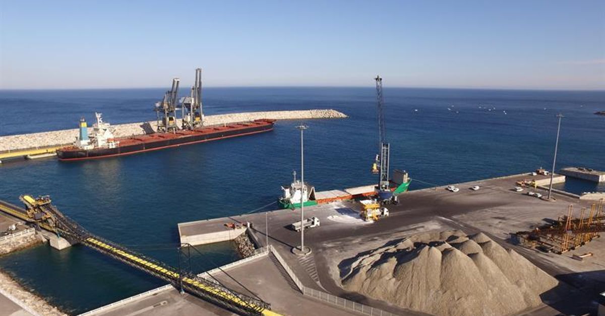 El Tráfico De Mercancías En Los Puertos De Carboneras Y Almería Crece