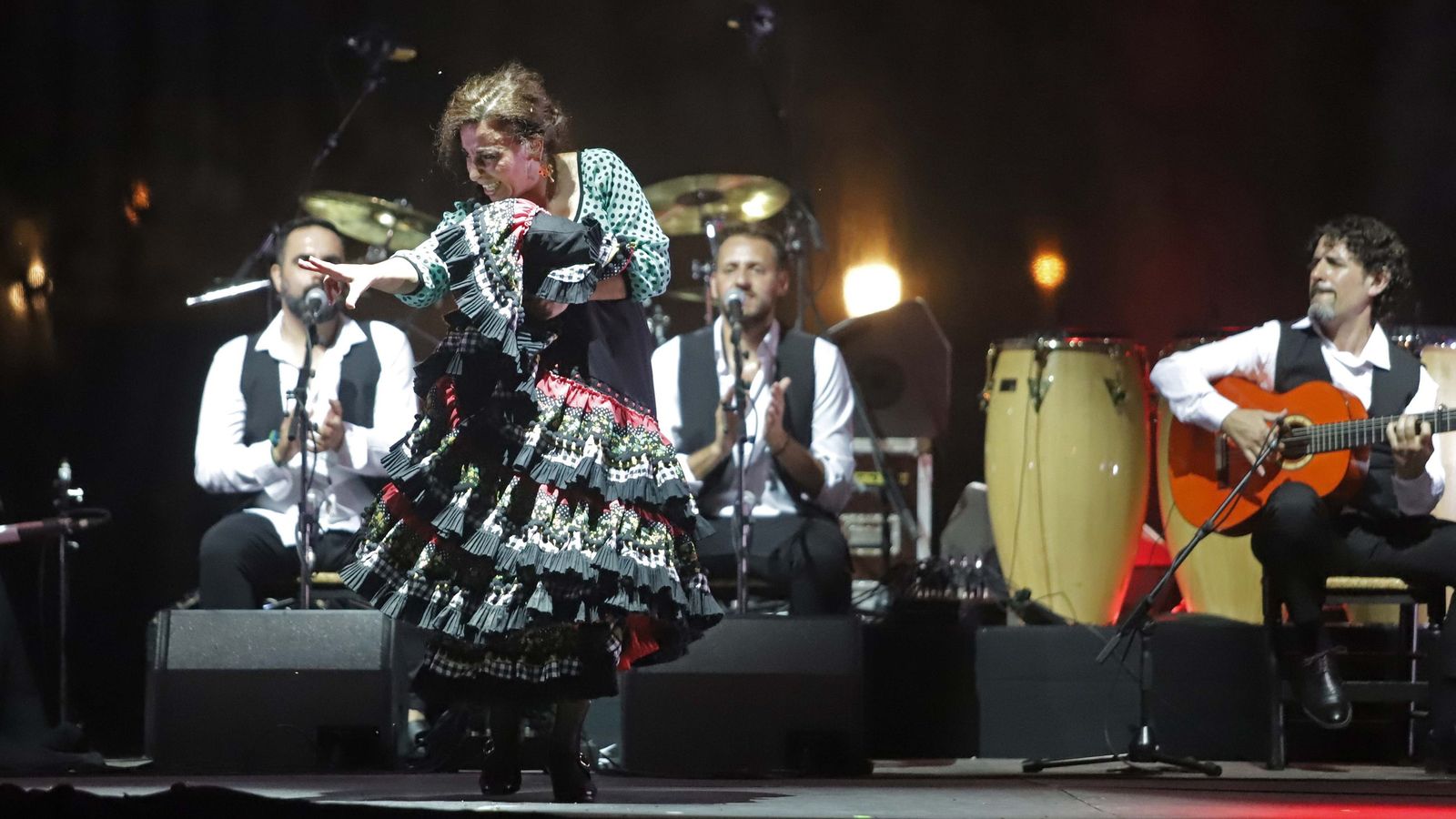 Noelia Sabarea y La Reina Gitana, en la programación de enero y febrero ...