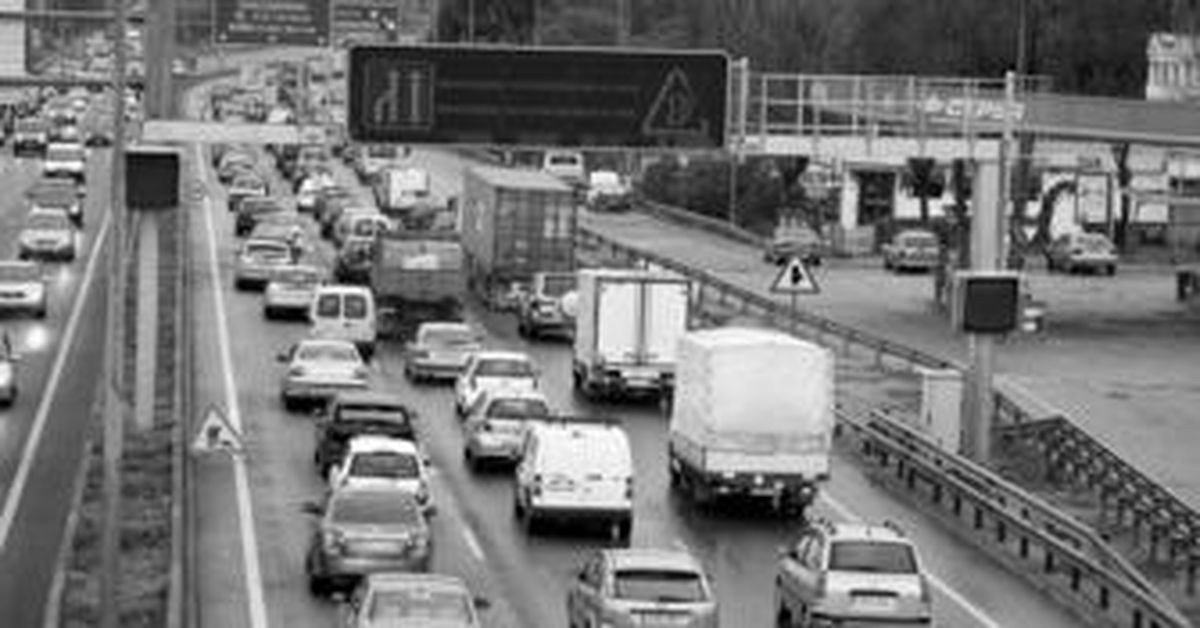 Cinco accidentes en la SE-30 provocan el colapso circulatorio