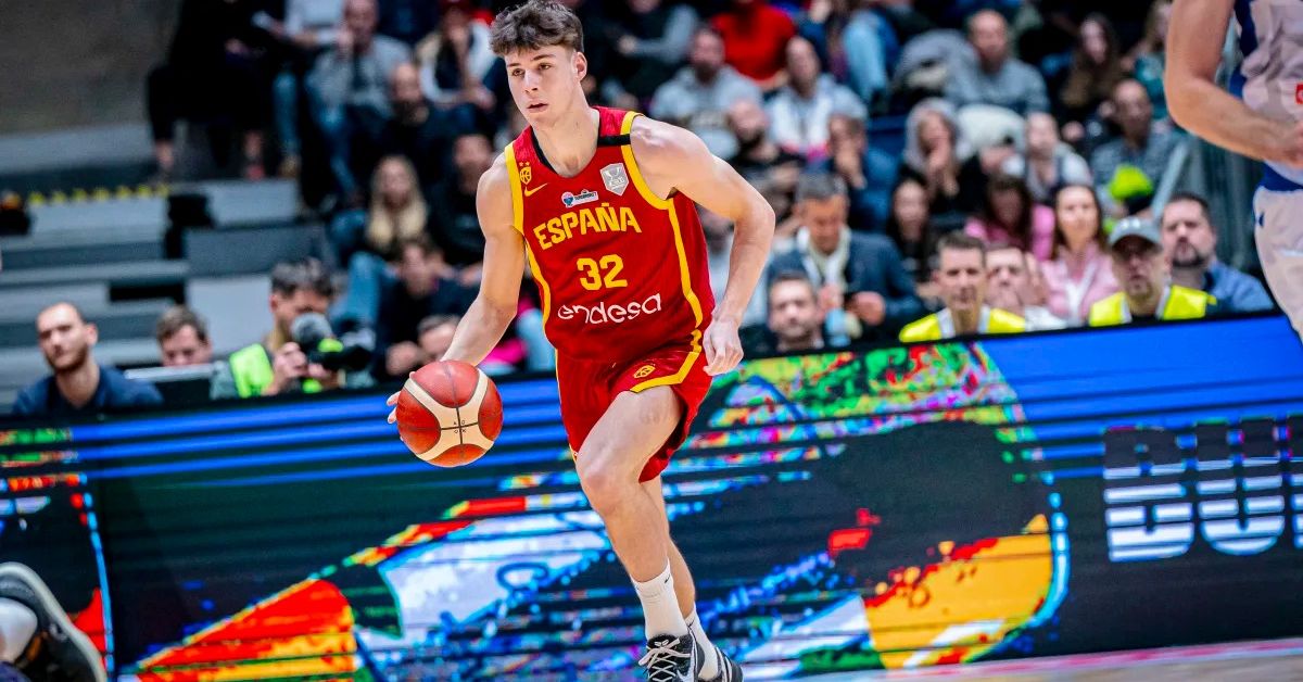 Mario Saint-Supéry, el séptimo jugador más joven en debutar con España