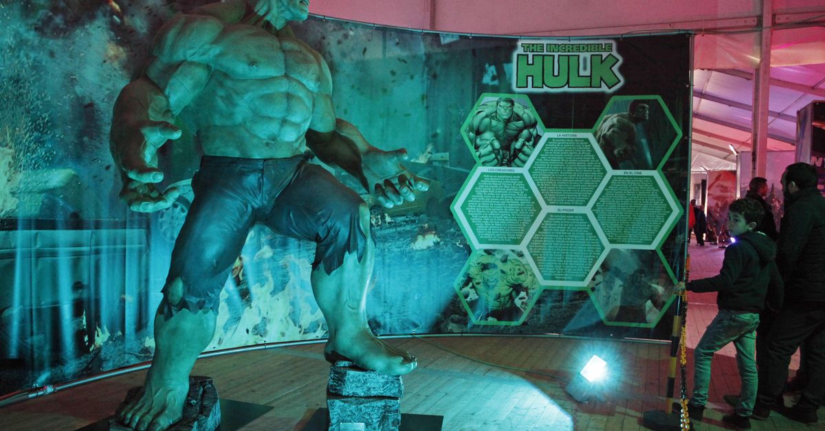 Superhéroes de Marvel y DC siguen en el río