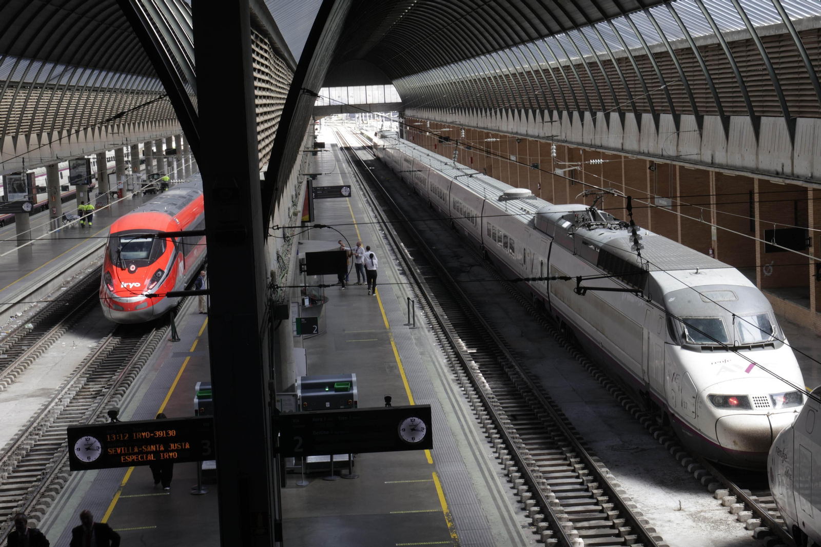 Una avería provoca retrasos de hasta media hora en trenes de alta velocidad entre Madrid y Sevilla