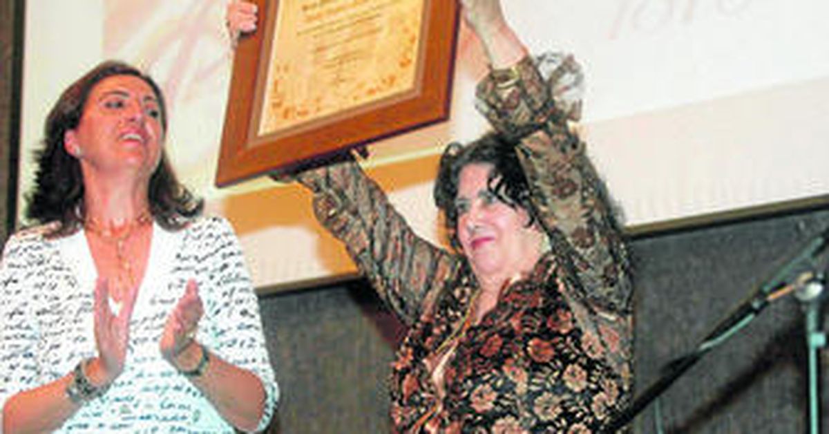 Muere Bely Moya, poetisa, musa de artistas e Hija Predilecta de La Línea