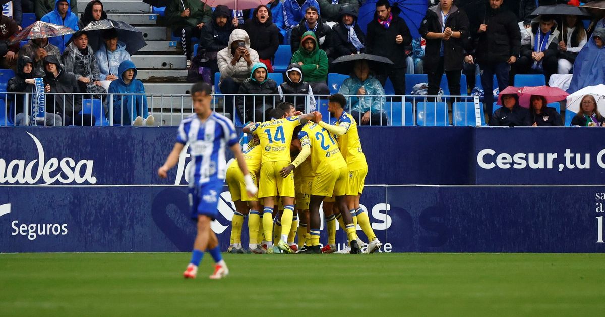 El Cádiz CF alcanza su puesto más alto y es el referente de la segunda ...
