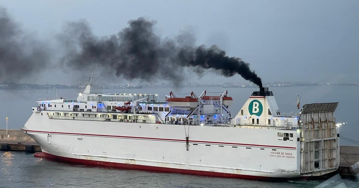 La Capitanía Marítima de Algeciras obliga a reparar el motor del ...