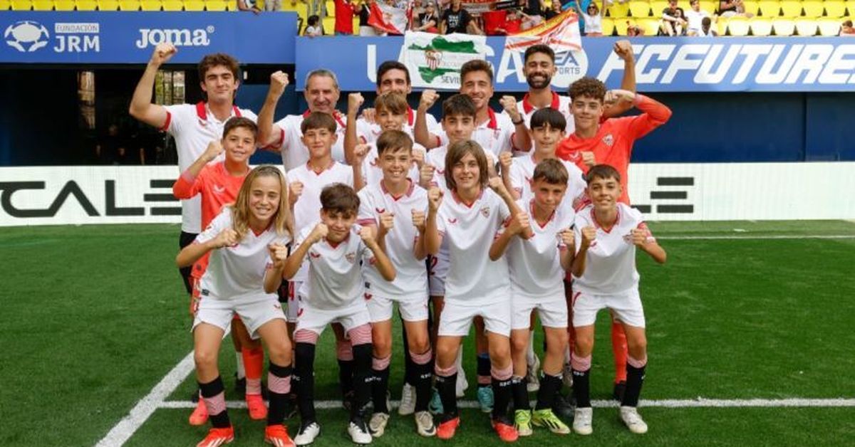El alevín del Sevilla, con el algecireño Adam Contreras, subcampeón del ...