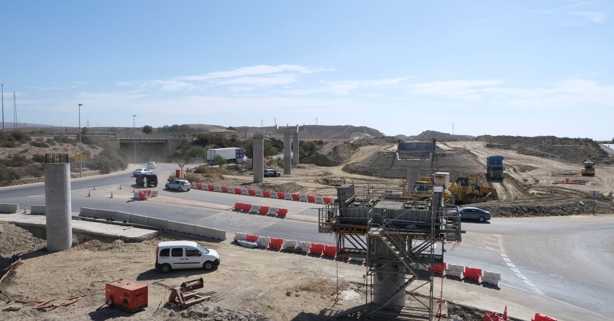 Las obras del enlace de Viator prevén nuevas restricciones al tráfico a ...
