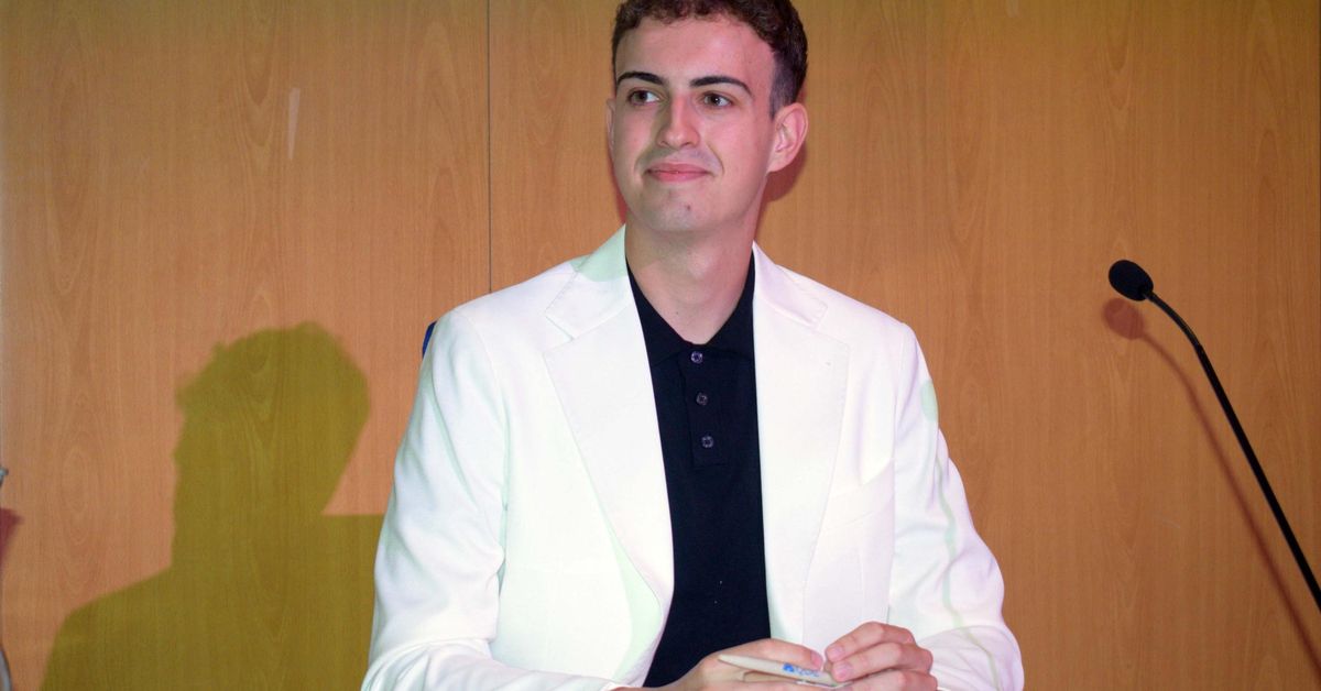 Francisco Javier Estrella ya es el nuevo presidente del Consejo de ...