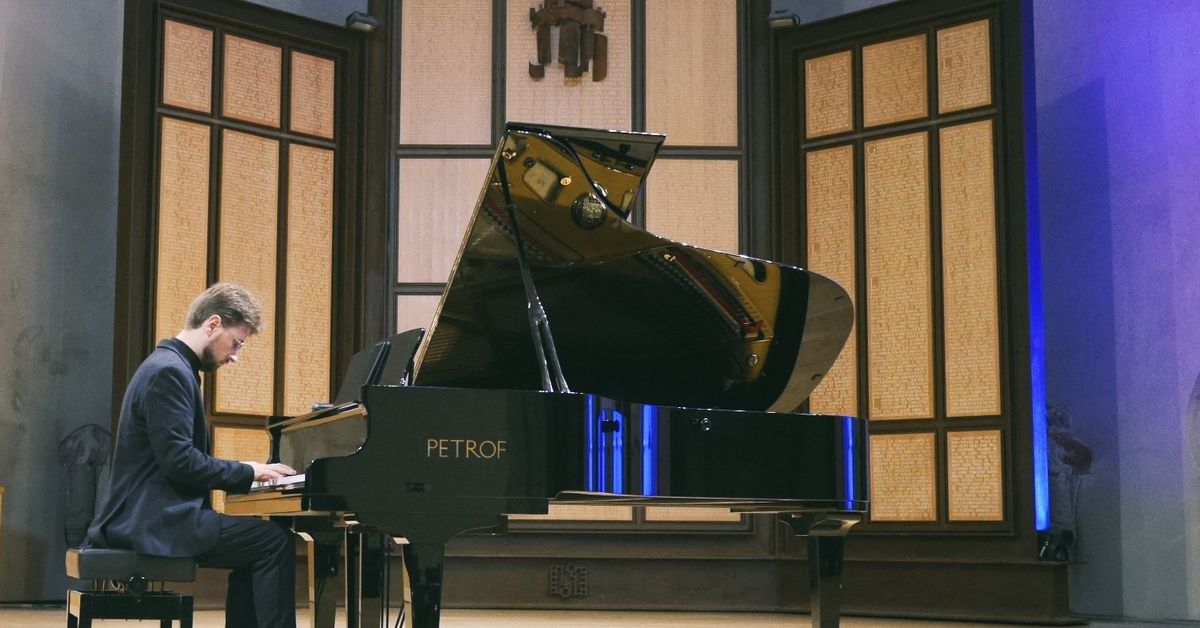 Violeta Niebla y Guillermo Busutil estarán en torno a ‘Suso de Marcos ...