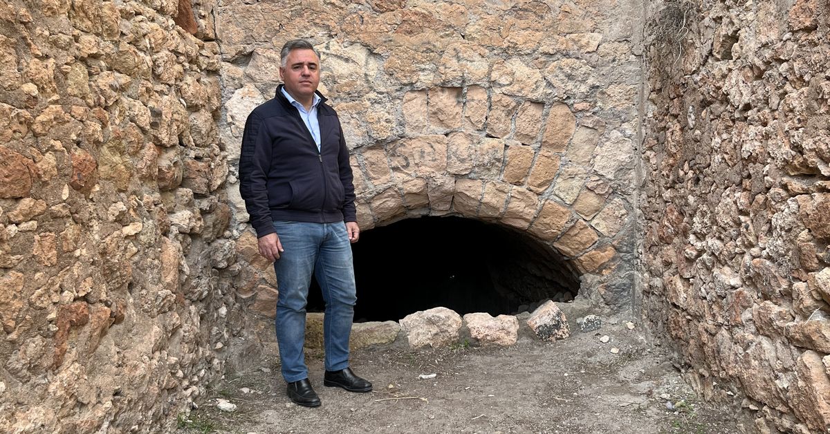 La Cueva de la Campsa, un refugio que conecta Almería y Aguadulce, BIC ...