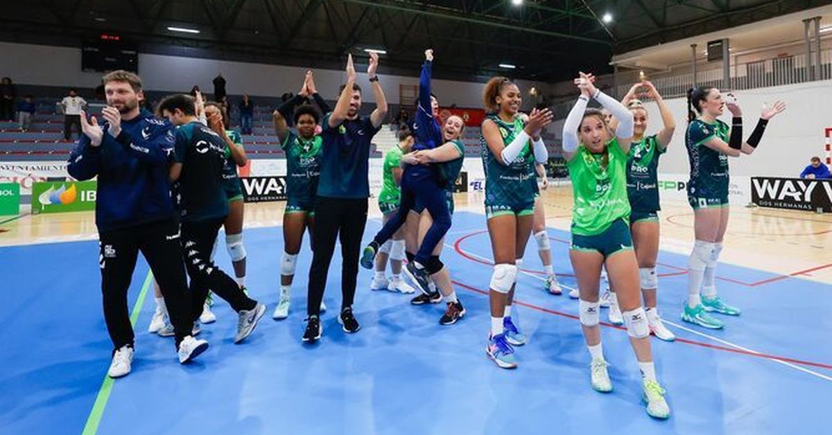 Enorme victoria del FP Pro Voley Cajasol en el desempate frente al CV ...