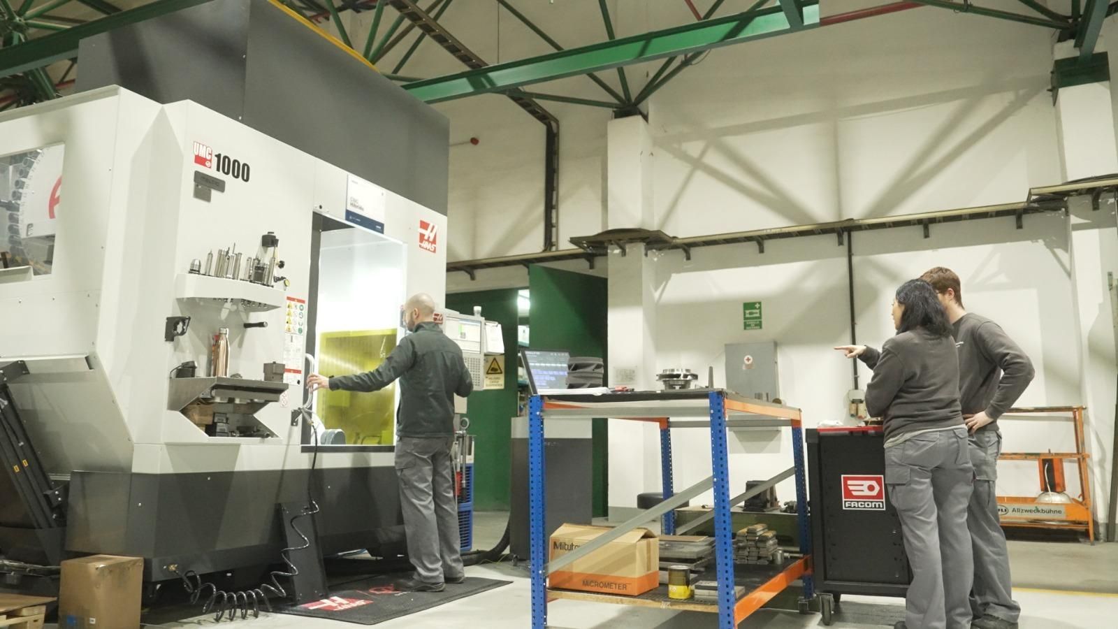 El centro de fabricación de piezas 3D para la Armada que ya funciona en la Base de Rota