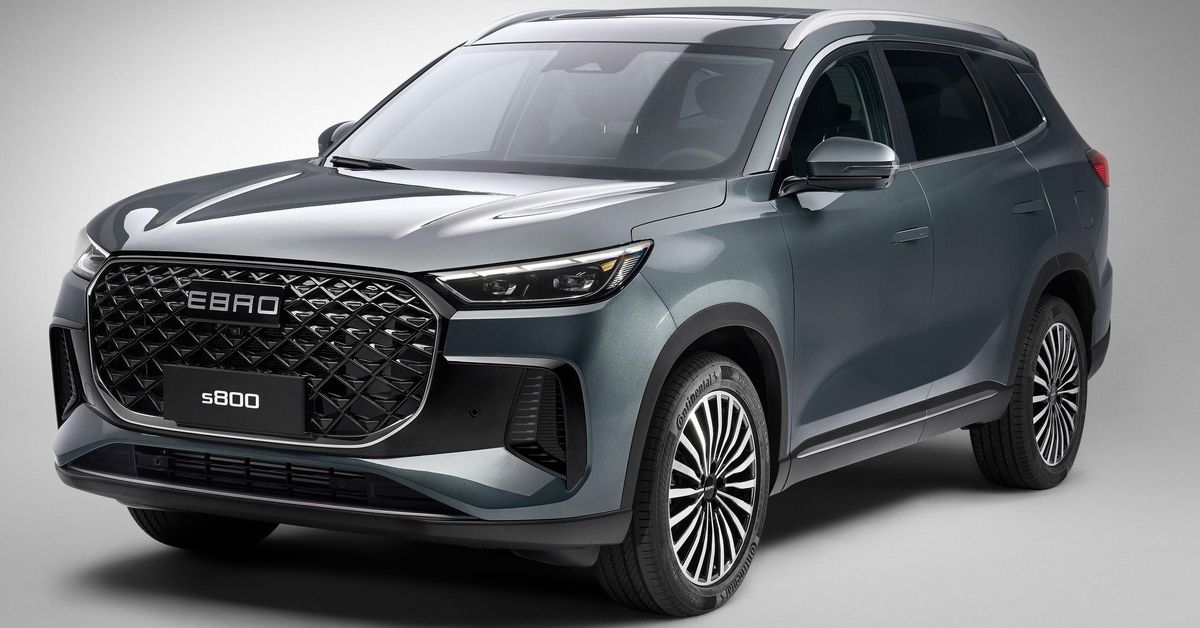 Ebro regresa con dos SUV "made in Spain", s700 y s800, que cuestan desde 29.990 euros