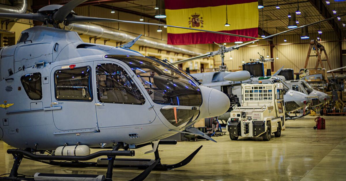 Día de las Fuerzas Armadas en Cádiz: Visita la base de Rota, Puntales y ...
