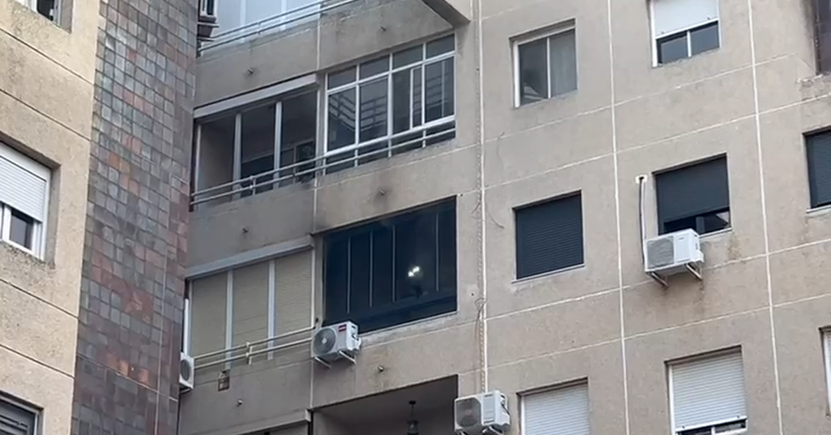 Declarado un incendio en una vivienda de la plaza Niña