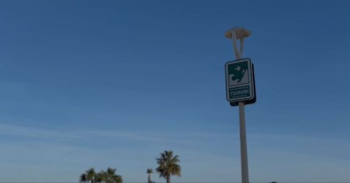 Vídeo | La alarma de tsunami suena en Chipiona como parte de un ...