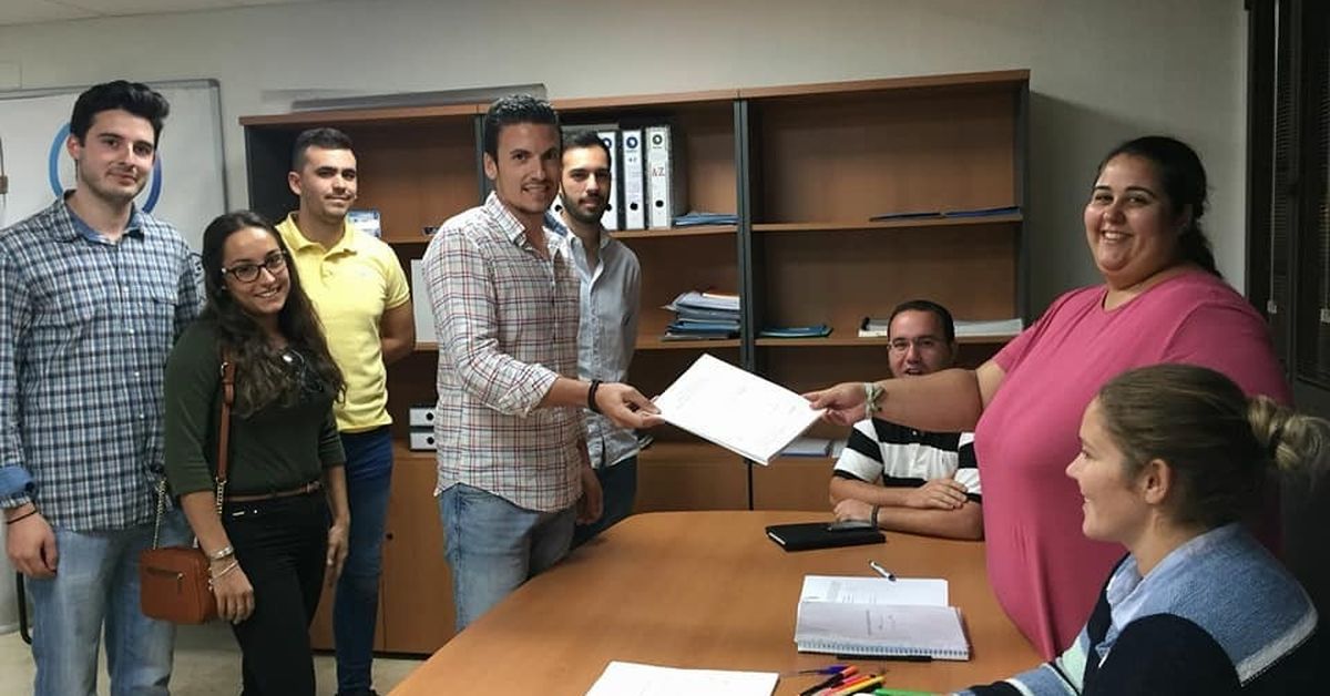 Adrián Cano se queda como único candidato a liderar las Nuevas Generaciones